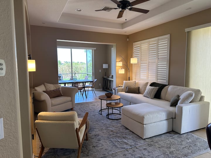 Completely Renovated, All New Furnishings In 2025. - Venice, FL