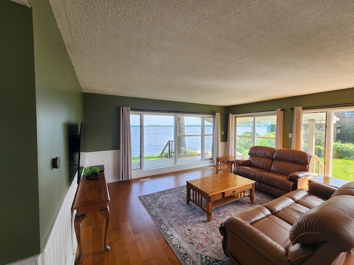 Quinte Cottage - Prince Edward
