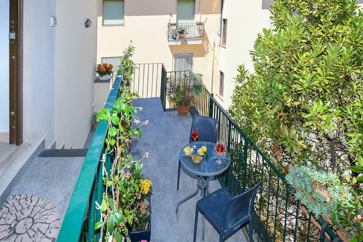 Gargar Home Sorrento Center - Sorrento