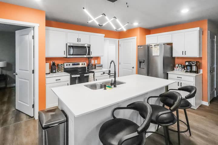 Tiburon Ranch | 3 Bath | 2 Gb Internet - Gretna, NE