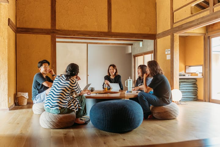 小豆島のサウナ付き古民家一棟貸し｜エンジェルロードから徒歩5分｜囲み宿こわね - 小豆郡