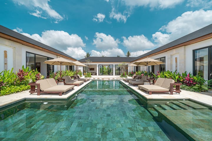 6br Villa Anarya:huge Pool, Spa, Rice Field Views! - Australia