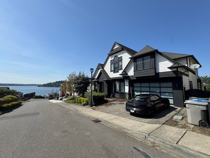 Renton House - Renton, WA