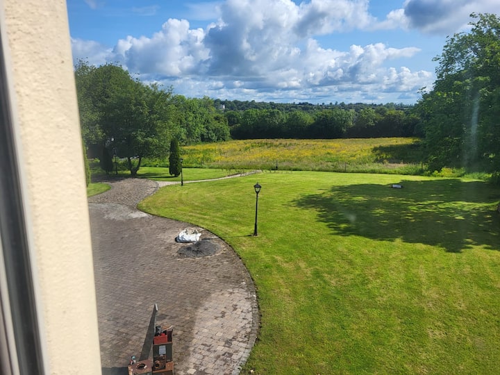 7 Bed Contractor/worker House - Drogheda