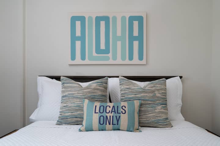 1 Block To Beach With Free Parking Nearby! Nh902 - O‘ahu, HI