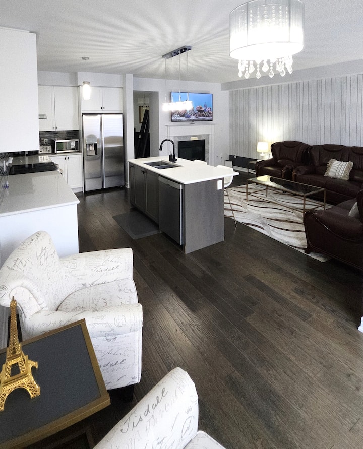 Caledon Family Retreat • Spacious 3br + 2 Parking - Brampton