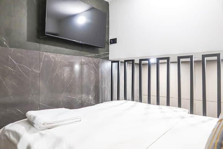 New Cozy Loft Studio Apt/wifi-somerset/orchardarea - Singapore