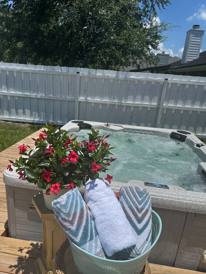Beach Bungalow Vacation (Entire Home) - Jacksonville, FL