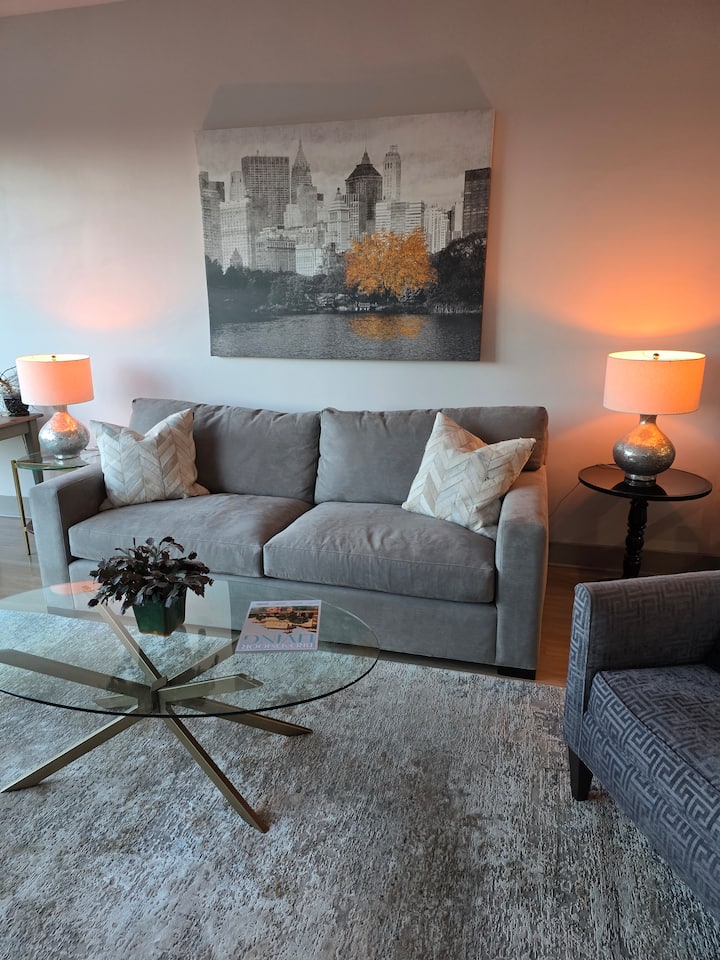 Luxury Living With Spectacular City Views! - Buckhead, GA