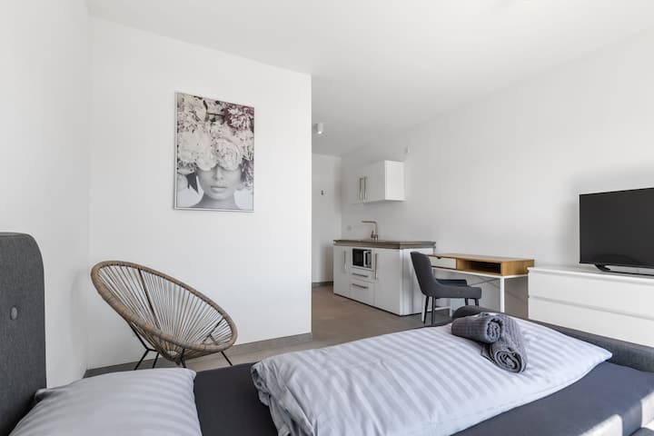 Livingboxx I Single Apartment 2 - Rheinstetten