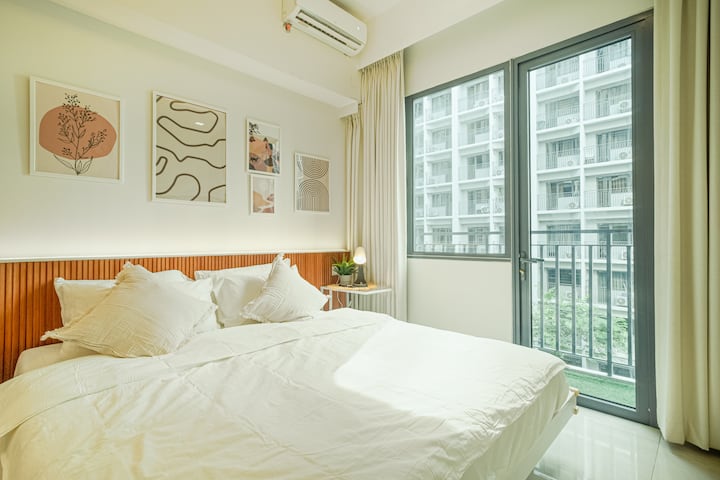 Poolside Minimalist W/ King Bed, Near Moa/ Airport - Metro Manila