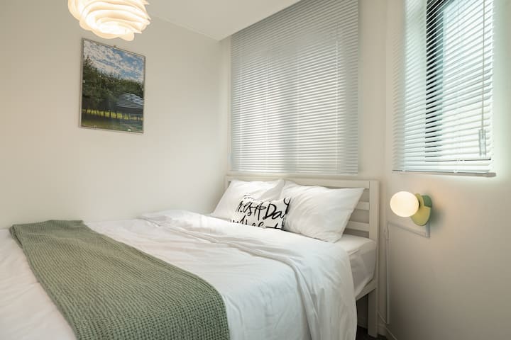 New호텔컨디션/3r4b대형독채/화장실2개/구의역5분/성수/서울숲/잠실/명동/동대문/압구정 - Seoul