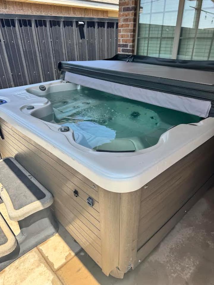 Lala's Lil Oasis - Odessa, TX