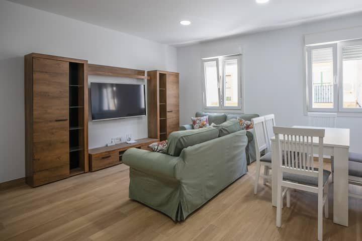 Apartamento Centro Ciudad Patio Cuarenta 1a - Algésiras