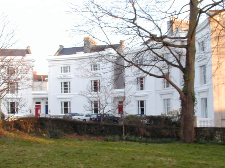 Quality House Close To City - Private Parking - Exeter