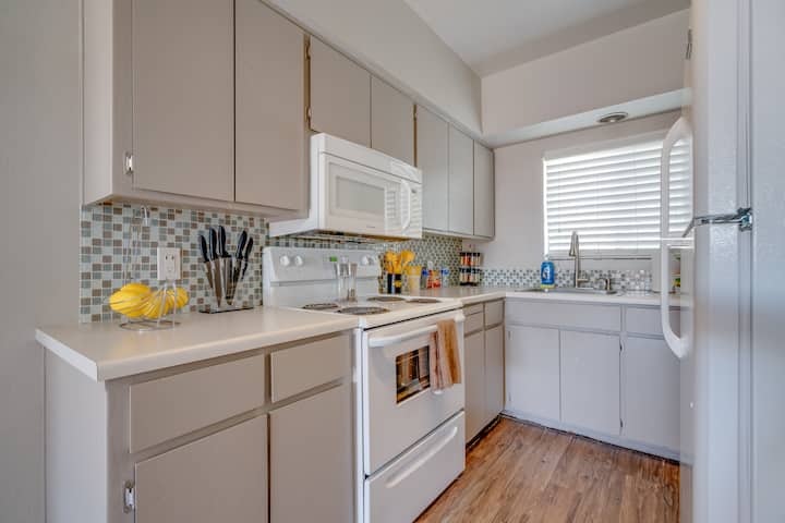 Peaceful Condo W/ Easy Old Town Access - Paradise Valley, AZ