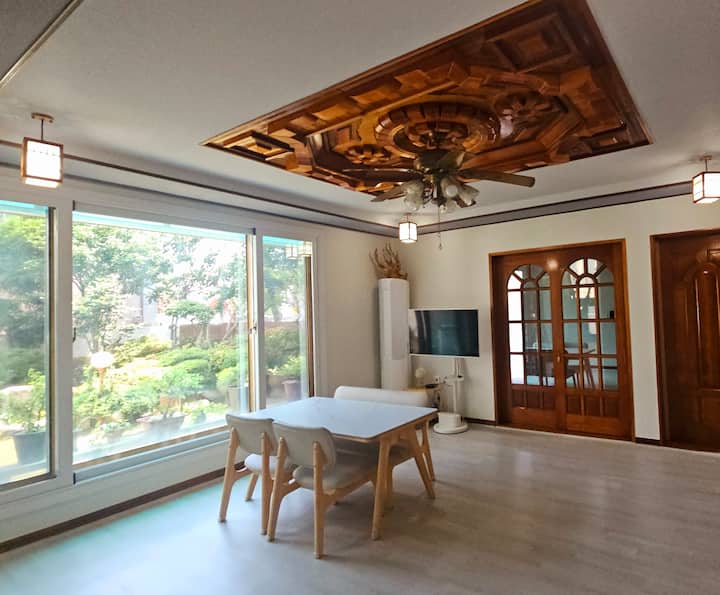 정원 인 목포 1층 (정원, 호텔식 침구, 힐링) - Mokpo-si