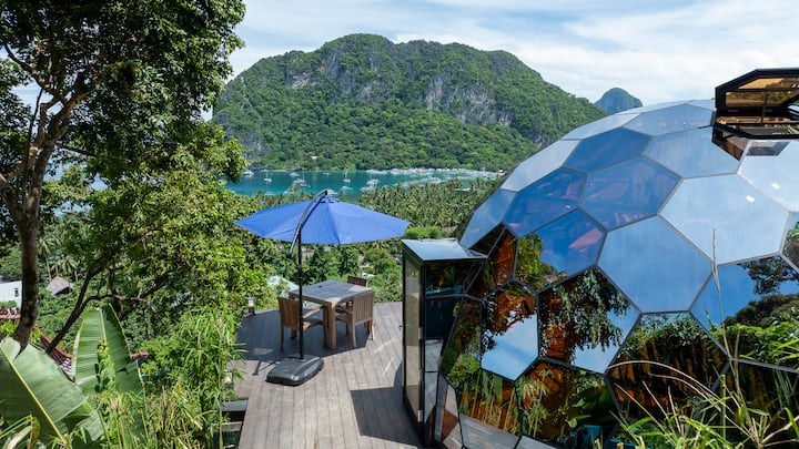 Glass Dome W/ Balcony & Seaviews - El Nido