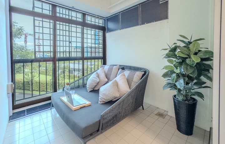 Co-living Space | 1 Min To Mrt | Private Balcony - Singapore