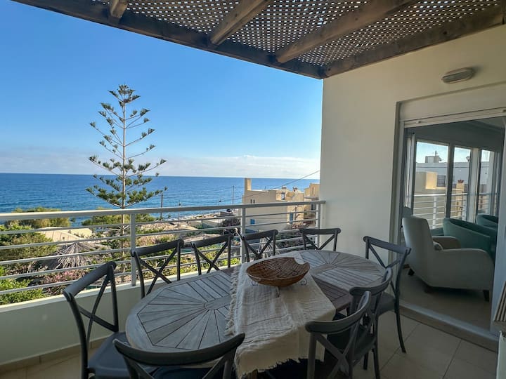 Aegean Blue Seafront Apartment - Crete