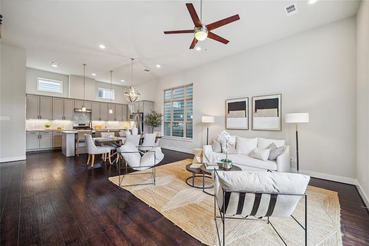 Big Luxury House In The Heights, Fast Wifi. - Independence Heights - Houston