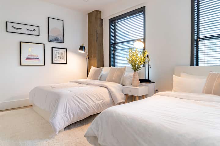 Urban Loft Apartment | 2 Queens + 2 Sofas - Watts - Los Angeles