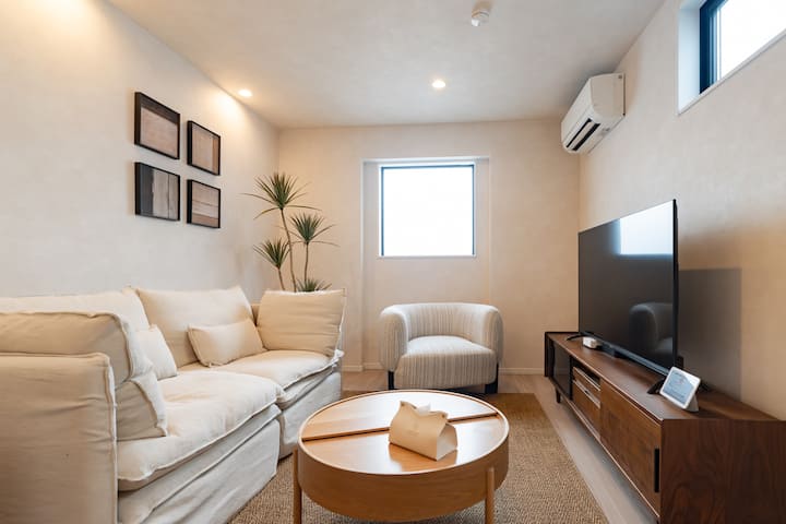 幽雪|临近天王寺.机场直达天下茶屋站|步行3分到花园町站.三线直达天王寺、难波、梅田|全新日式一户建 - Giappone