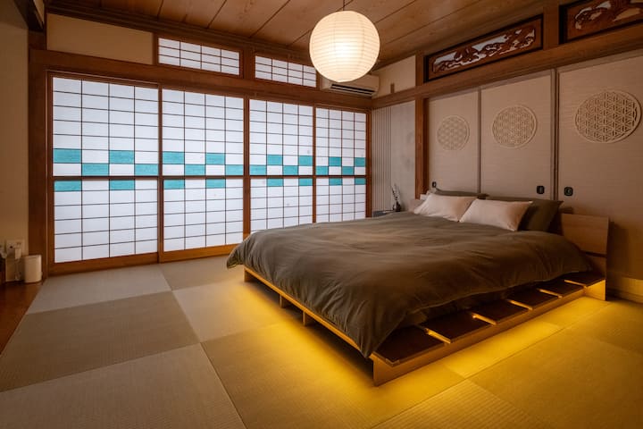 【New Open】松本駅徒歩5分/最大10名/広々4ldkの住宅丸ごと貸切/有料駐車場1台 - Matsumoto