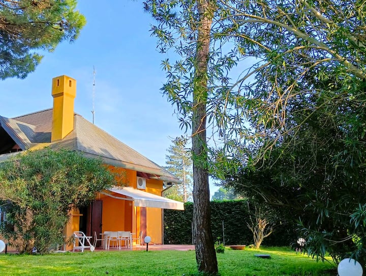 Villa 3 Camere, 8 Letti E 2 Bagni - Albarella