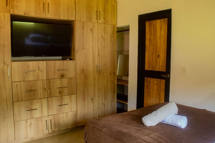 Habitación Para 4 Piscina Y Pesca Pure San Carlos - San Carlos, Colombia