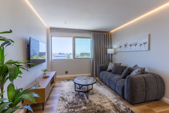 Bright & Modern Sea Point Hideaway - 케이프타운