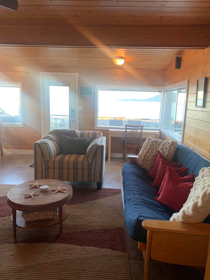 Samish Island Idyllic Waterfront Cabin - Bay View State Park, Mount Vernon