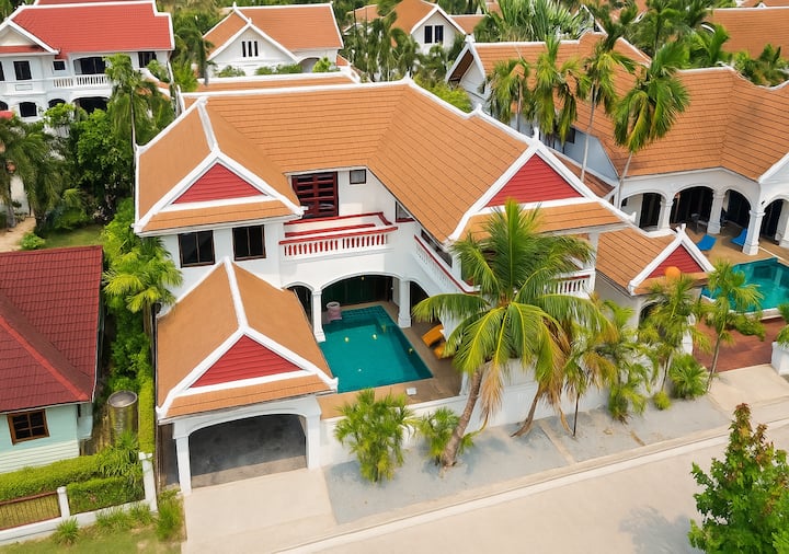 Pattaya Luxury 5 Bed Room Pool Villa - Fun Place - Thailand