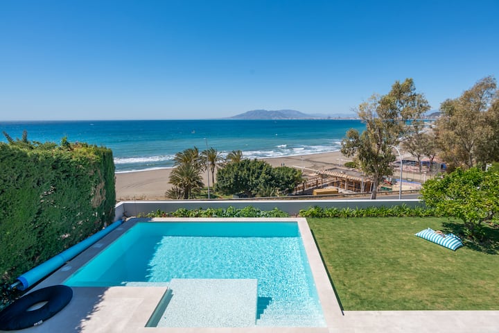 Homeclub | Awesome Villa W/pool And Sea Views - Málaga