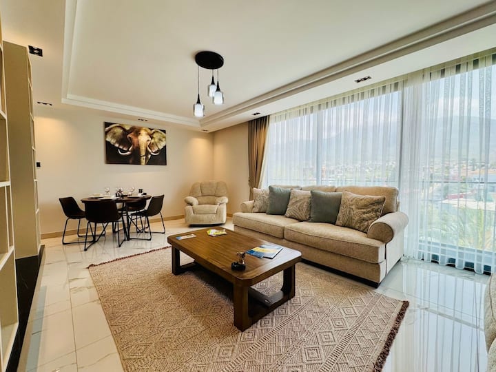 Ultra-luxury Residence With Pool In Kyrenia Center - Girne