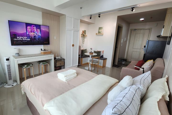 New, Insta-worthy, W/fast Internet In Mandaluyong - Manila