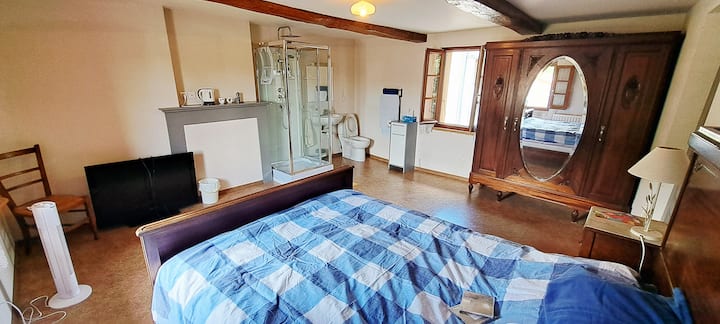 Bedroom & Shower/toilet  For Marciac Jazz Festival - Marciac