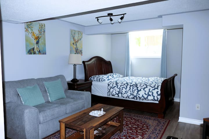 Lole’s Place – Feel At Home - Ottawa