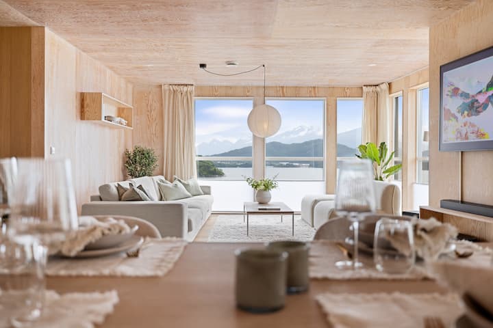 Moderne Hus Med Fantastisk Utsikt | Elbillader - Ålesund