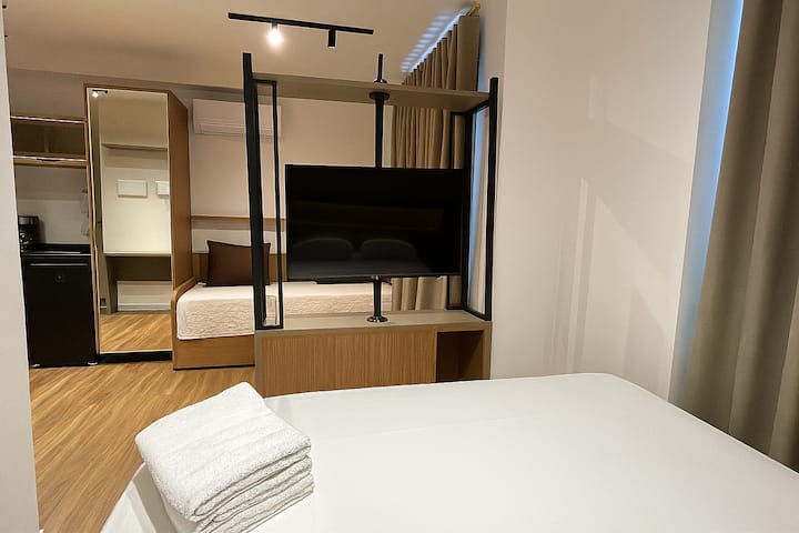 Ibz1910-studio Em Curitiba/pscina/jacuzzi/academia - Curitiba