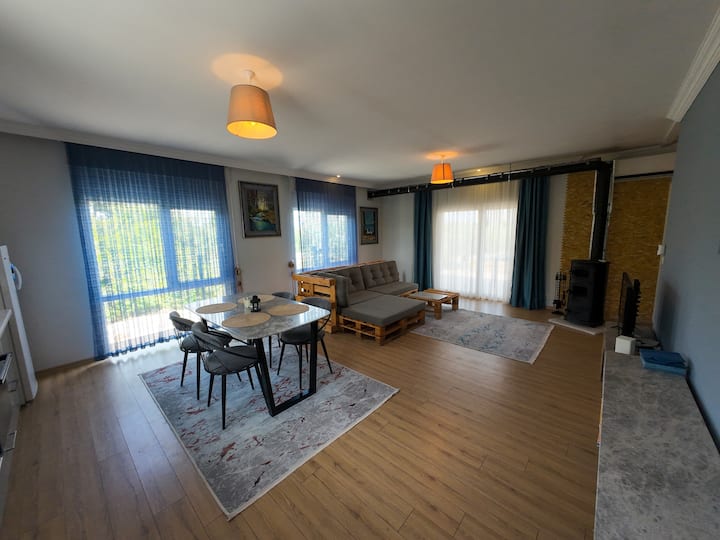 Bahçeli Müstakil Ev/sahile 10dk/merkezi Konum - Konyaaltı