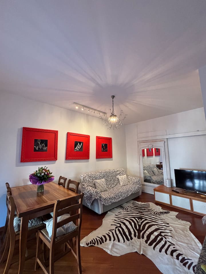 Venice Vibe Is A Twobedroom Flat 15min From Venice - Venice
