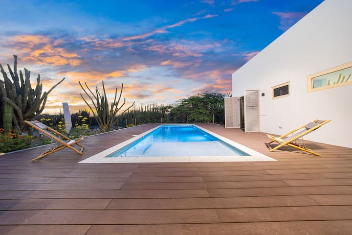 4br Villa Near Palm Beach | Halifat 5 By Bocobay - Aruba