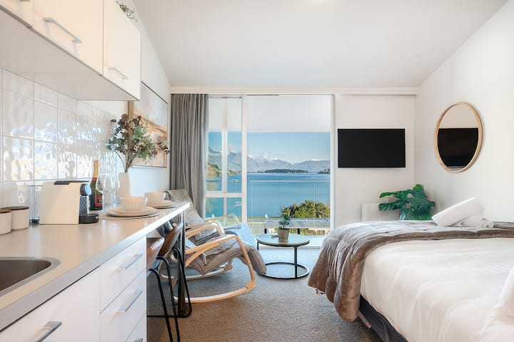 Couples Retreat - Million Dollar Wakatipu Views! - Queenstown