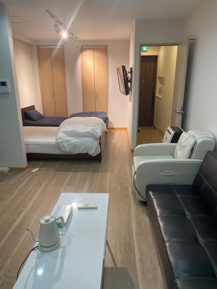 大阪城　East　Hotel - Osaka, Japan