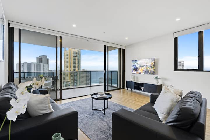 Lovely 3 Bedroom 2 Bathroom Ocean View Unit -Qstay - Surfers Paradise
