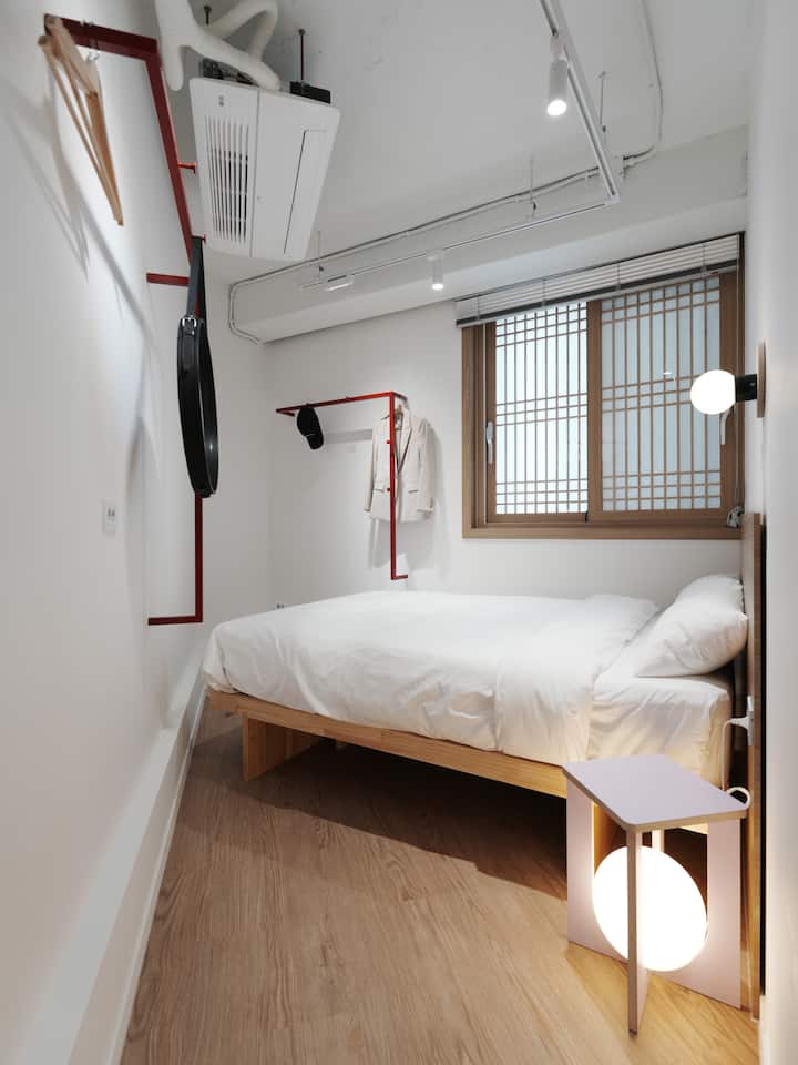 #111 여의도 영등포 강남 홍대 이태원 서울중심 감성 숙소 커플 연인 친구 2인실 시티뷰 - Séoul