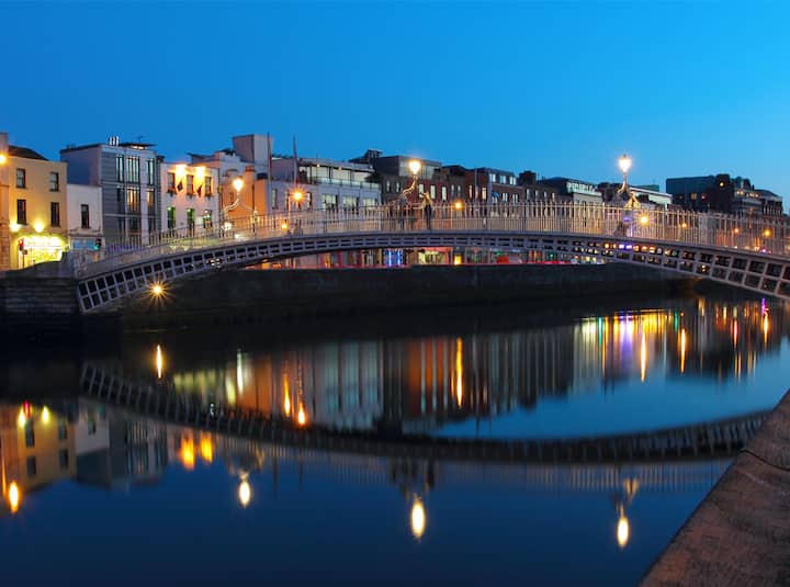 Central Dublin Stay 1 Bedroom Apartment Sleeps 4 - Dublin, Ireland