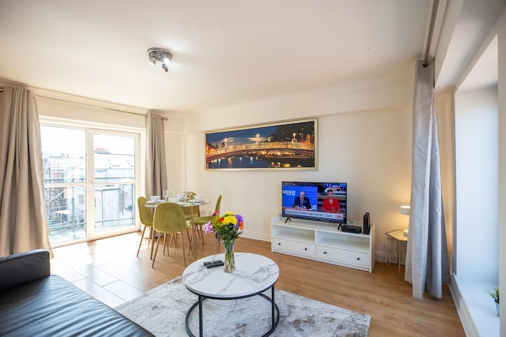 St Patrick's District Spacious 2 Bed Apartment - Dublin