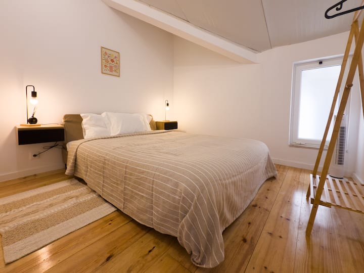 Marques Pombal 4-bedroom With 2 Parking Spots - Lisbonne